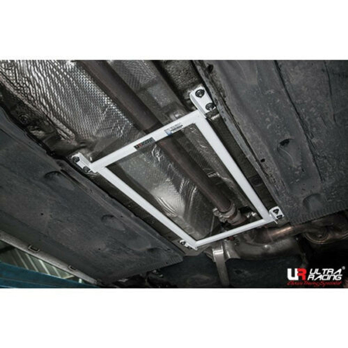 Ultra Racing - 4pt Middle Lower Brace - VOLKSWAGEN BEETLE (A5) 2011-20